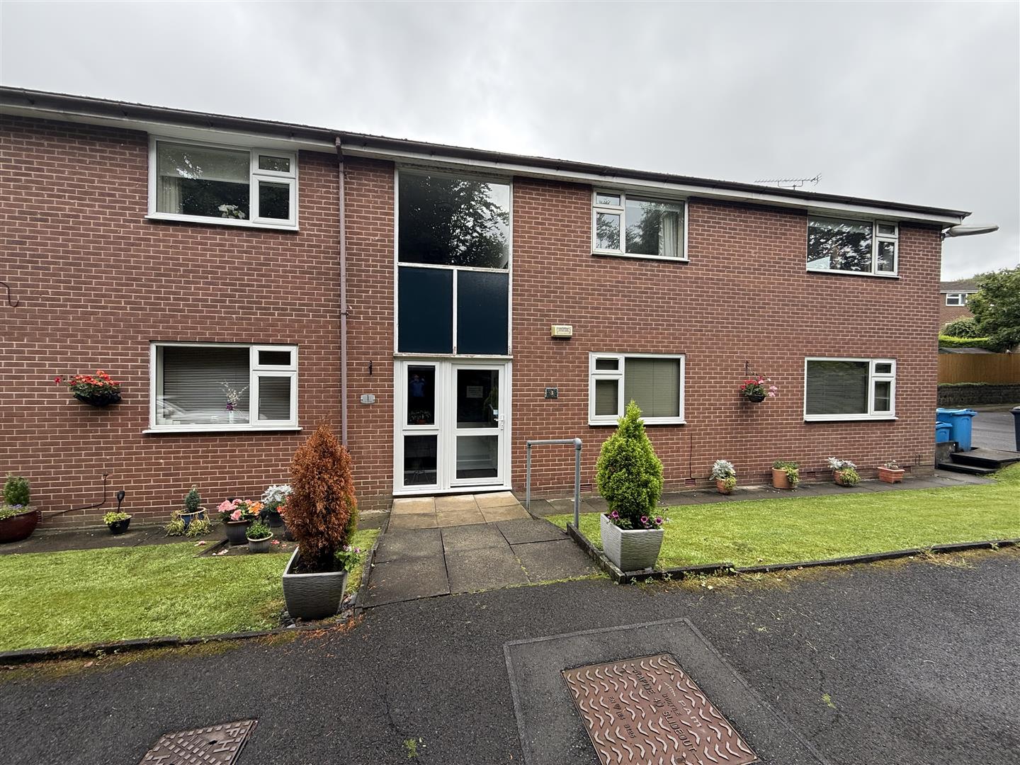 Rex Court, Grotton, Oldham - Wild & Griffiths